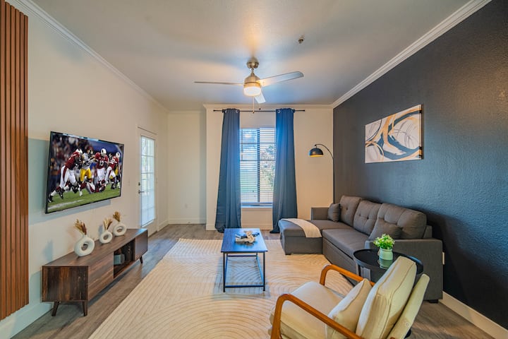Near The Stadium | Pool, Gym, Parking Hottub W/d - Camelback Ranch