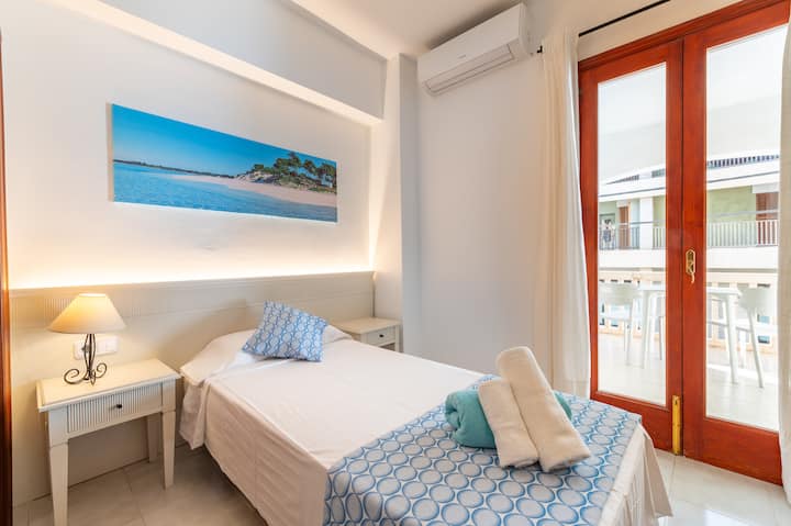 Habitación Individual Con Terraza, Vista Calle - Majorque
