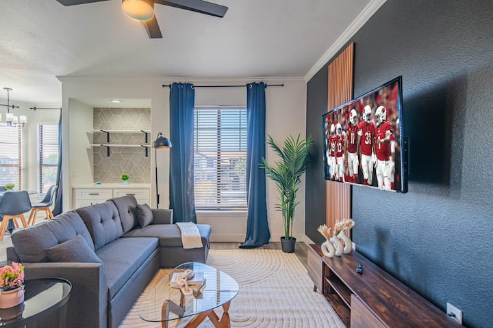 Westgate Stay | Parking, Pool, Gym, Balcony W/d - Glendale, AZ