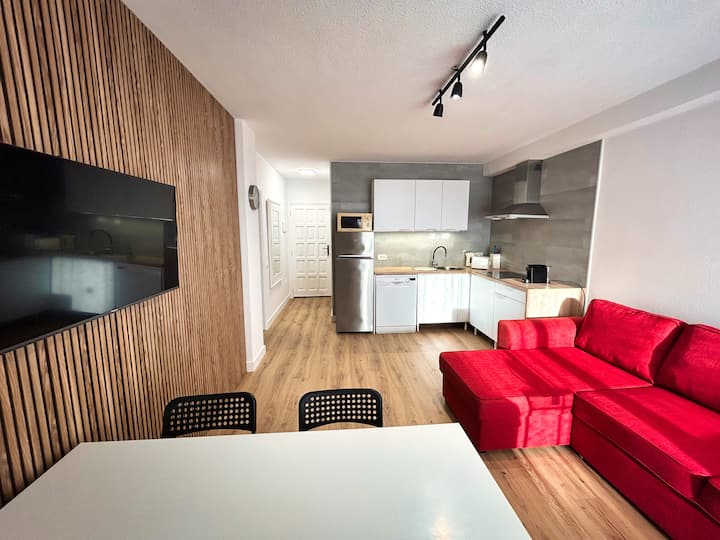 Modern Apartment | Heated Pool & 2 Terraces - Los Cristianos
