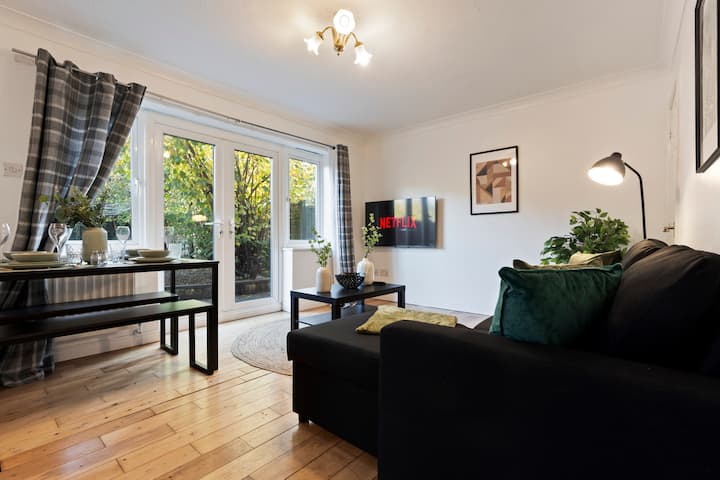 5br Contractor Stay | Sleeps 10 | Wi-fi + Parking - Bristol