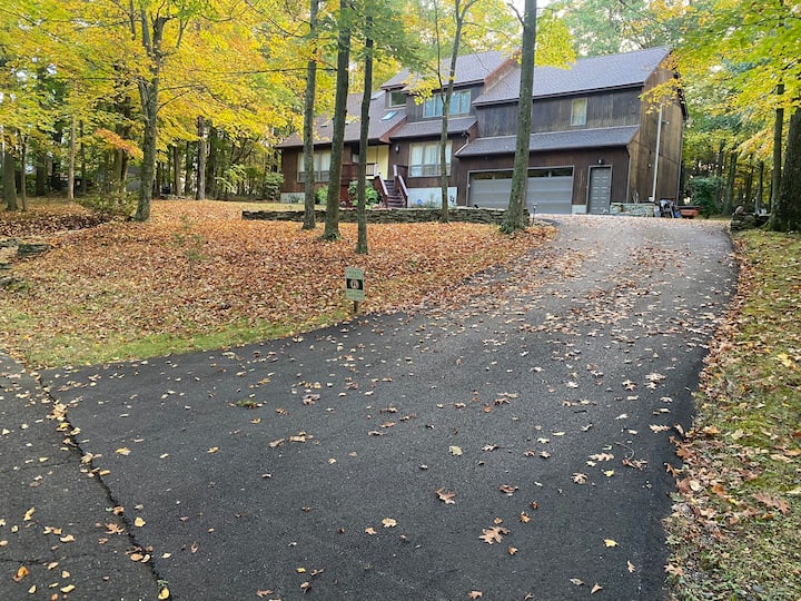 Quiet , Private Apartment In Wooded Suroundings - Newburgh, NY