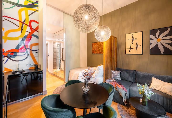 Old Town Modern Hideaway - Prague