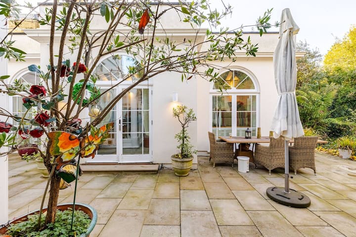 Central London | Canal Villa & Garden - London