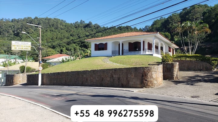 Casa 5 Quartos Com Ac E 800m Da Praia De Canas - Florianópolis