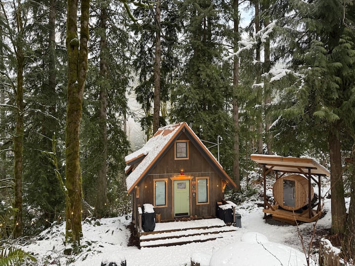 Your Adventure Basecamp - An Off-grid Experience - Index, WA