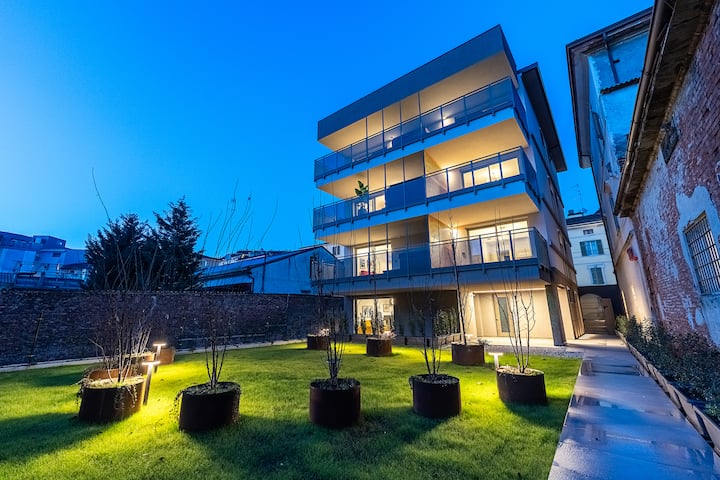 Bilocale Con Balcone Vista Giardino - Crémone