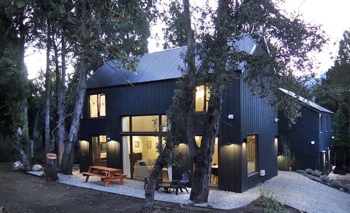 Cabaña Estilo Nórdico En El Bosque - San Carlos de Bariloche