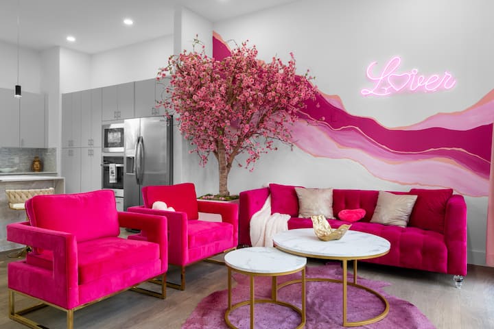 Chic 3-bedroom Retreat In Downtown Houston - Houston, TX