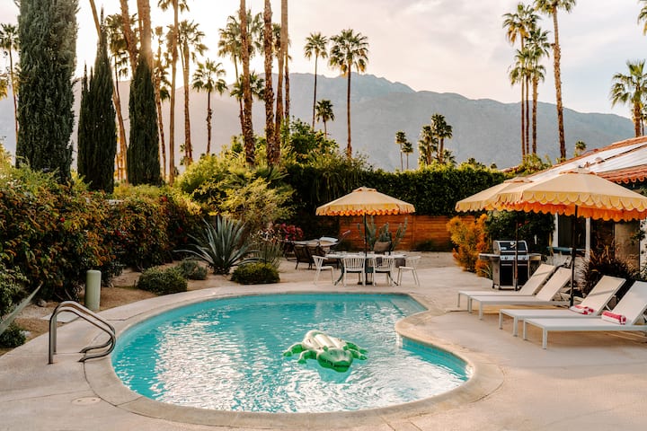 Modern Private Eco Retreat, Saltwater Pool & Spa - Palm Springs, CA