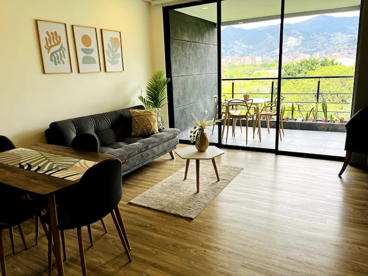Stunning Apt In Laureles With Magical View/5ppl+ac - Medellín, Colombia