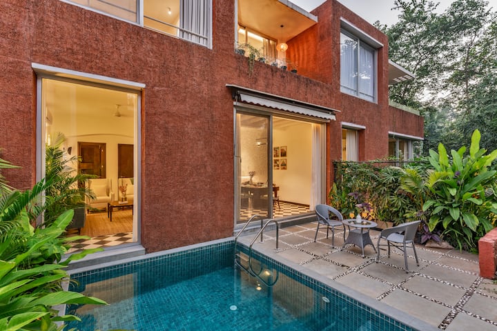Laverona - New Pet Friendly Villa - Assagao - Pool - Goa