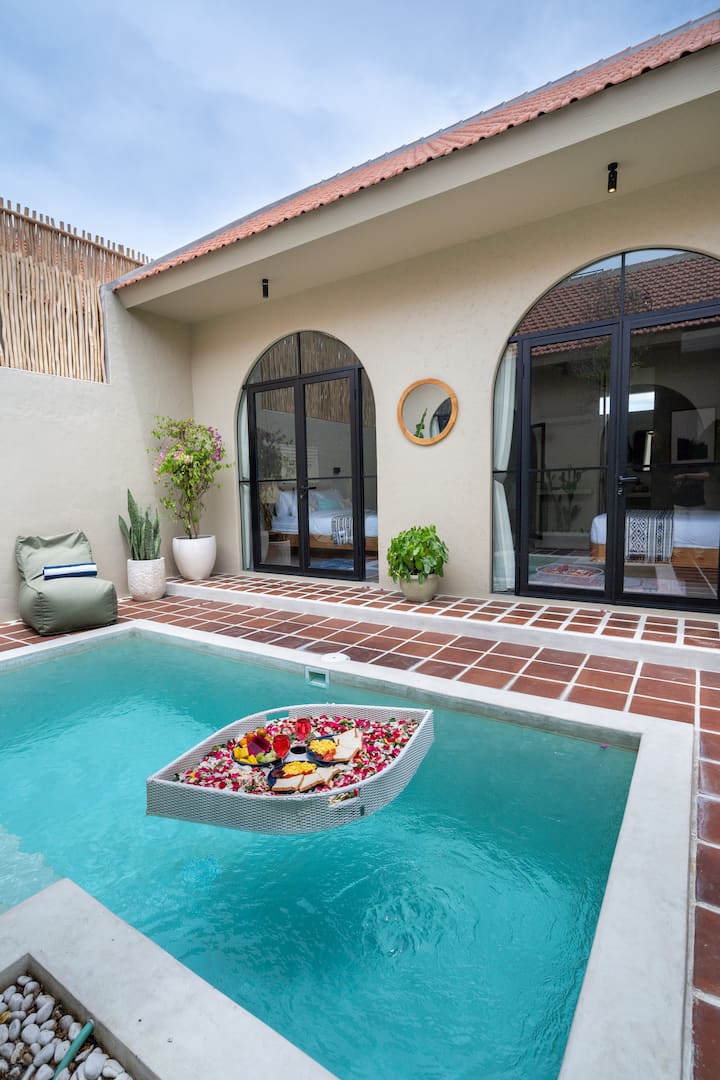 Stylish Luxurious 2-bedroom Villa Near Echo Beach - Canggu