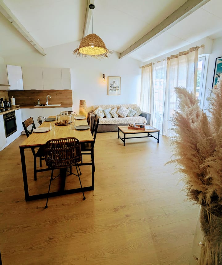 42 M2 D'élégance Avec Terrasse, Parking, Belle Vue - Collioure