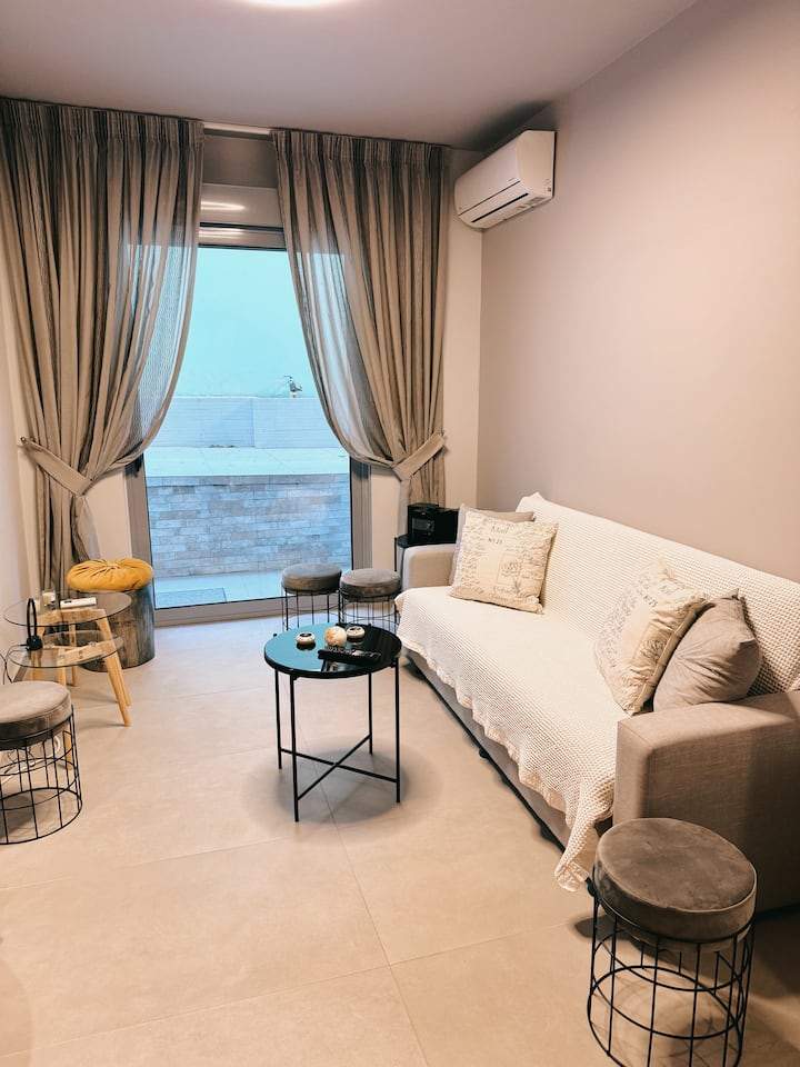 Minimal 2bd Apartment In Thisio - Athènes