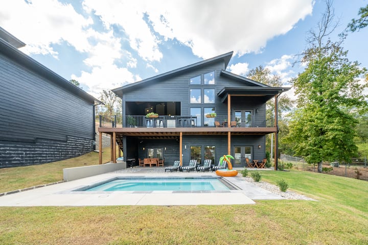 Starling Haus* Private Pool *Movie Room *Sleeps 18 - Hot Springs, AR