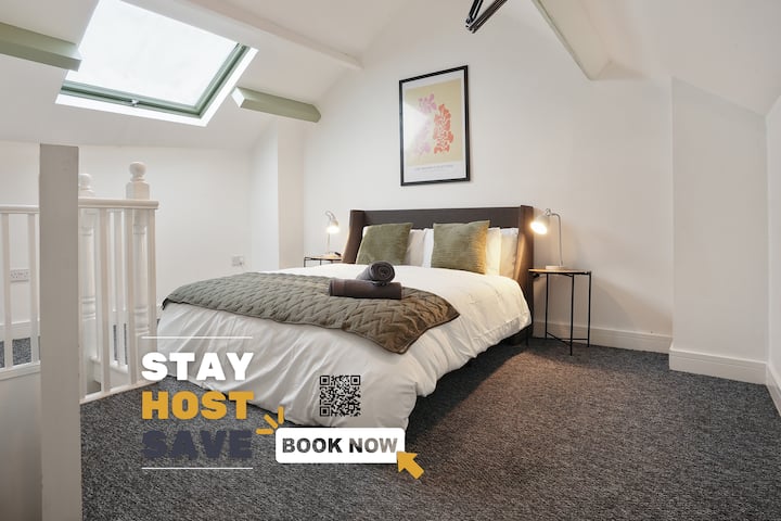 Modern 2 Bed Flat & Snug Lounge | Hillsborough - Sheffield, UK