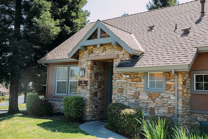 Lodge Bungalow At Copper Valley - 02 - Copperopolis, CA
