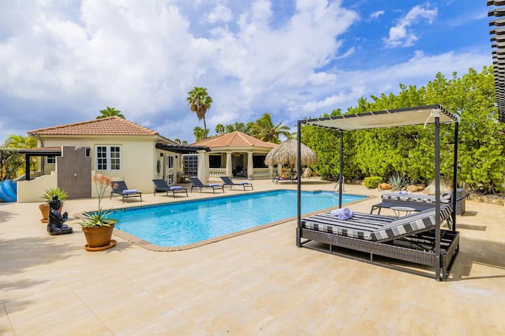 Golf & Beach 5br W Pool In Tierra Del Sol Resort - Aruba