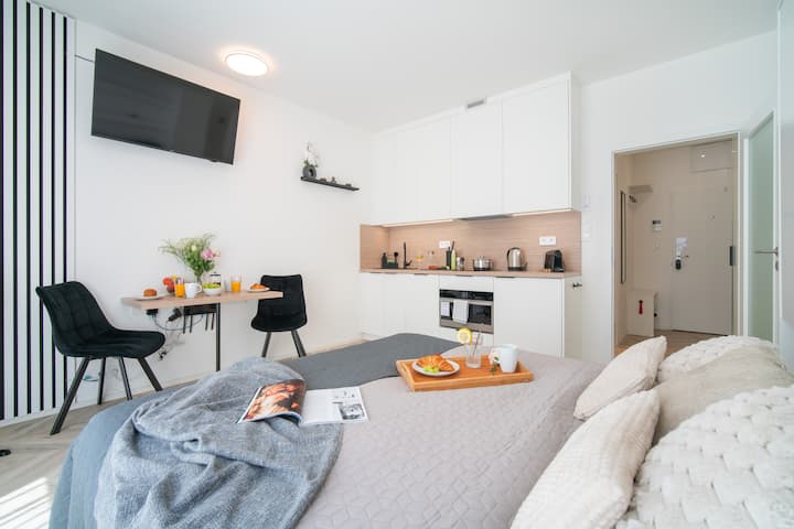 Apt|10'city|free Parking|terrace|nespresso|netflix - Brno