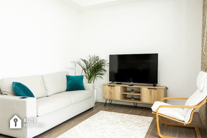 Townhouse 49 Metropolis @San Gabriel+pool+ac+wifi - El Salvador