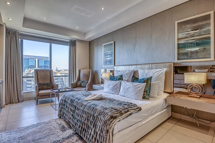 Sandton Executive Apartment - Sandton