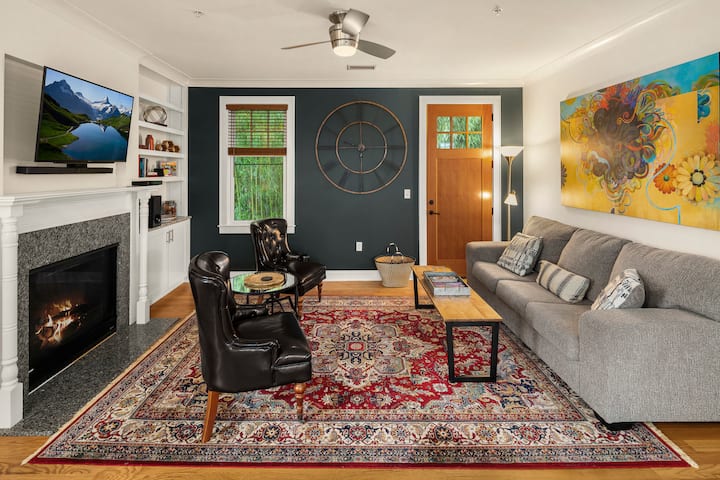 City/mtn View-free Parking-fireplace-covered Porch - Asheville, NC