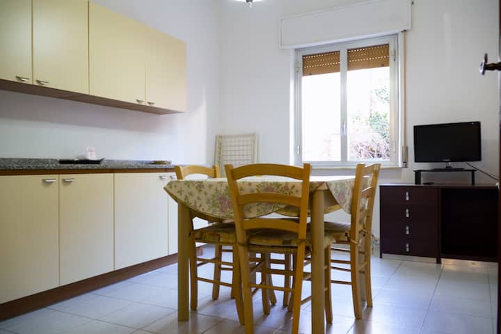 Centrally Located Apartment 50 Meters From The Sea - Posada