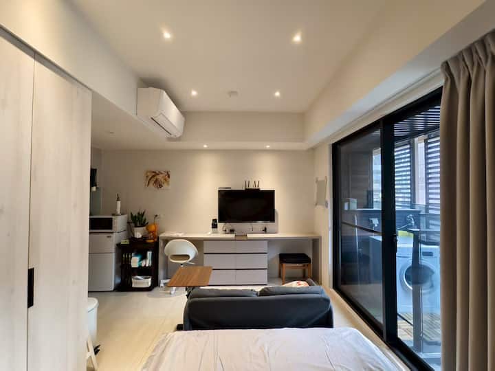 台北市中心飯店式時尚寓所｜中山北路｜中山商圈｜民權西路站1分鐘 - Taipei