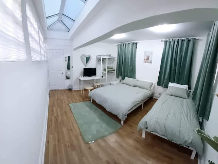Triple Room With Private Garden - Londres