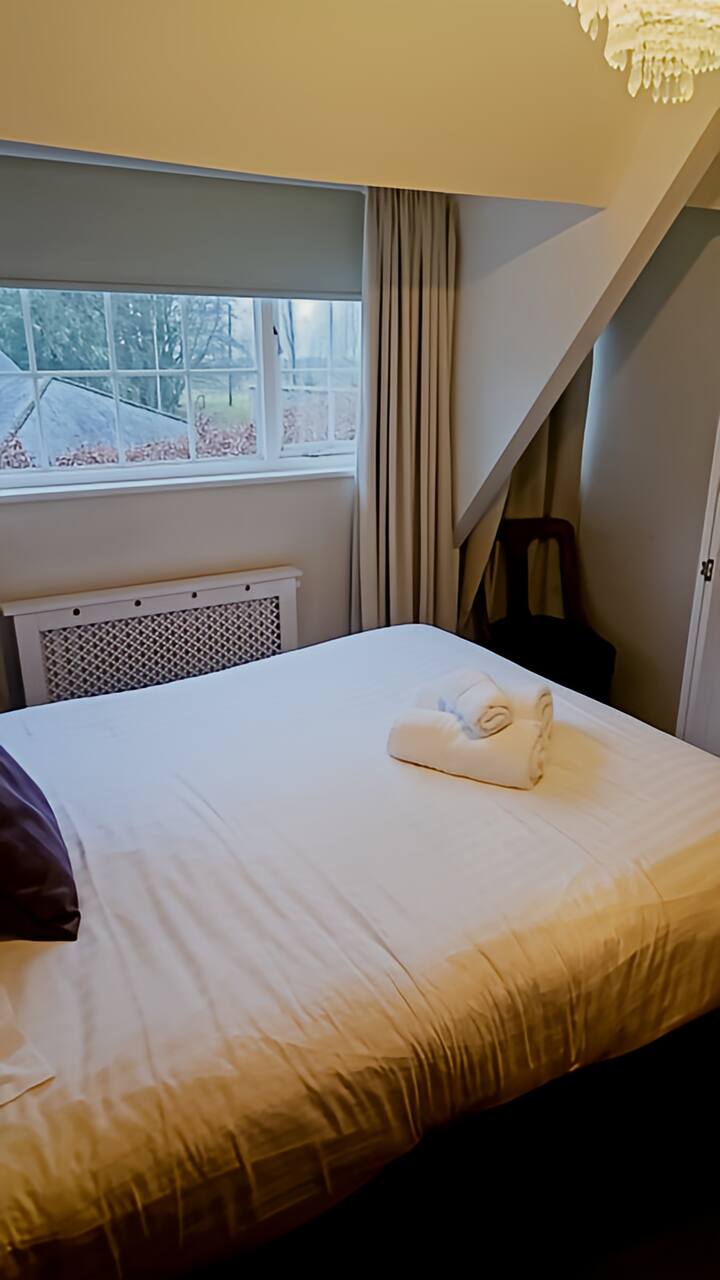 Double Room With Private Bathroom - Otterburn