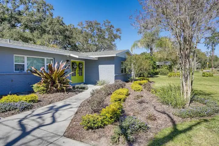 4br Family Retreat In Downtown Lakeland | Sleeps 8 - Lakeland, FL