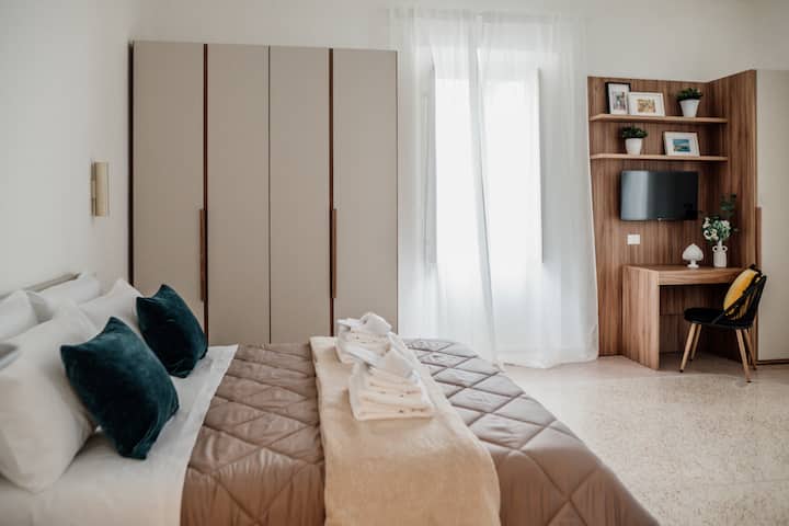 Poesis Suite | Ampio E Luminoso Per 6 Centro Murat - Bari