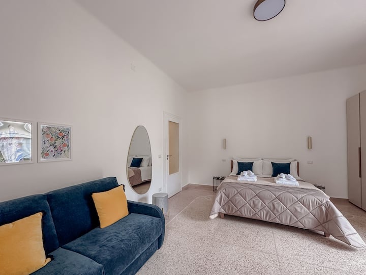 Poesis Suite | Ampio E Luminoso Per 6,centro Murat - Bari