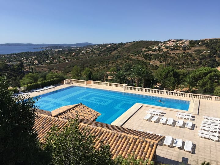 Studio Cosy •	Vue Mer •	Grande Piscine • Au Calme - Les Issambres