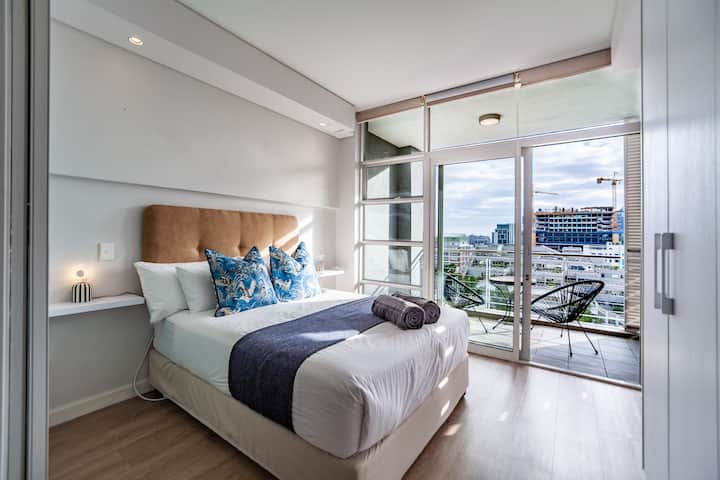 Modern Business Studio, Secure Parking + Pool - Cape Town