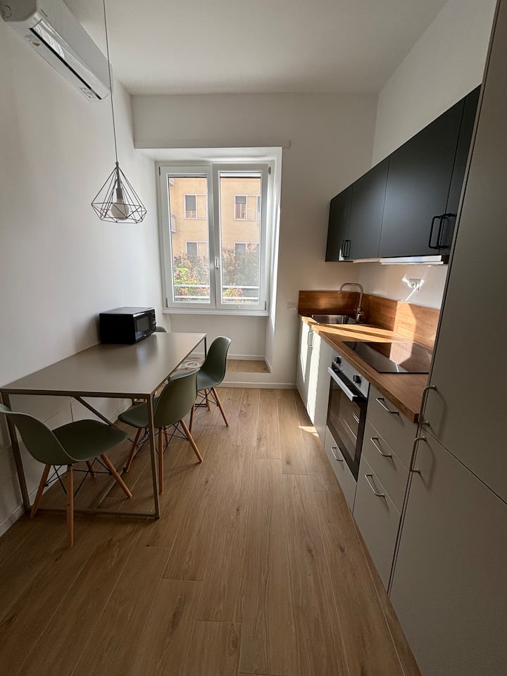 Maison Alteri - Rome Apartments - Elena - Rome