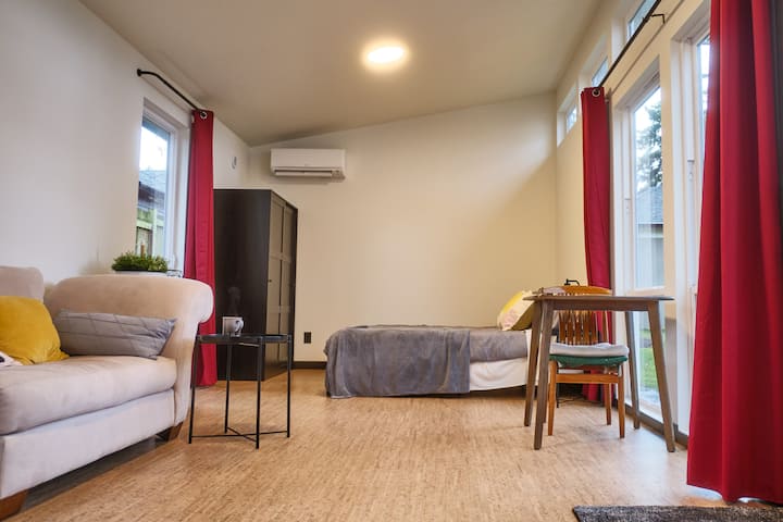 Brand New Custom Built Artist Studio - Shoreline