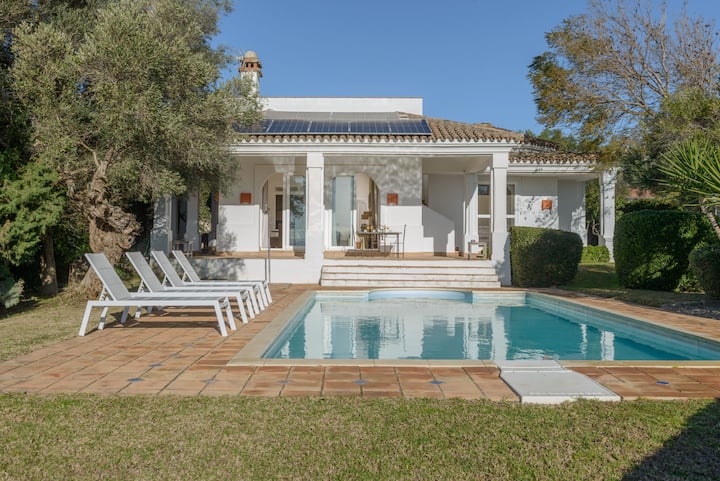 Villa Lirio Con  Piscina Y Vistas Espectaculares - Benalup-Casas Viejas
