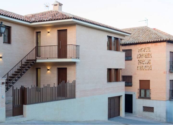 Casa Alfares De Muralla - Casa 2. Parking Privado - Toledo, España