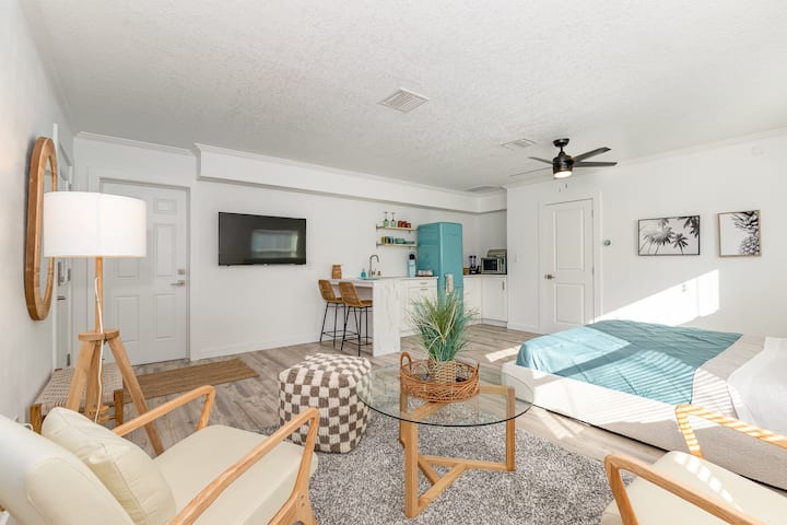 Surf Side Studio - Cocoa Beach, FL