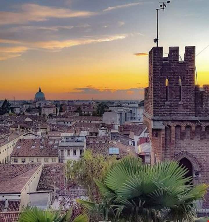 Trilocale Elegante Ad Udine Centro - Udine