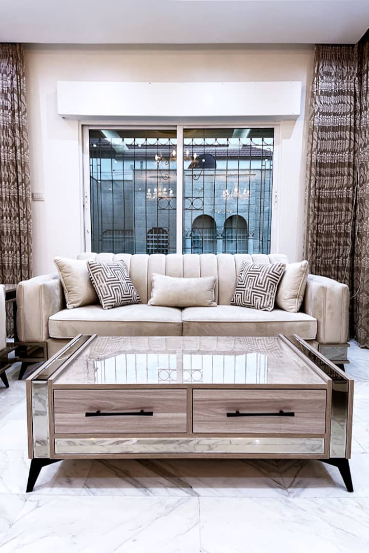 Fully Equipped 3br Apt In Family-friendly Building - Amman