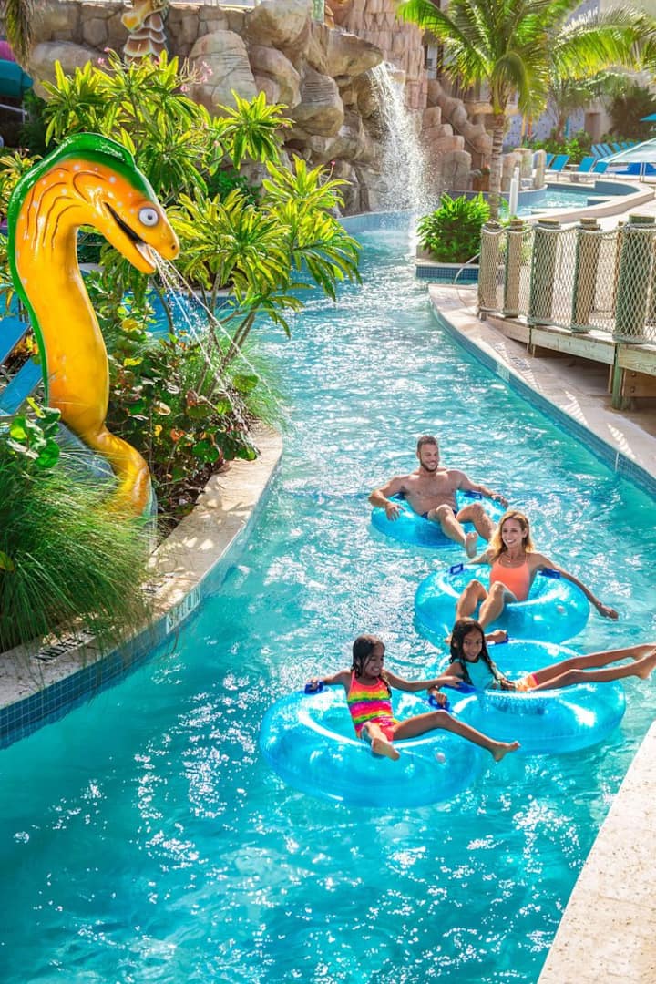 Discount At Waterpark, Walk To Beach & King Bed - Nassau