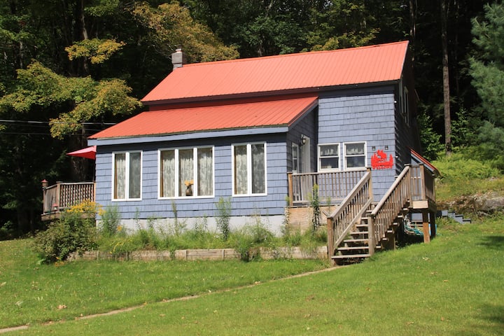 Moose Den Escape - Canada Lake, Caroga Lake