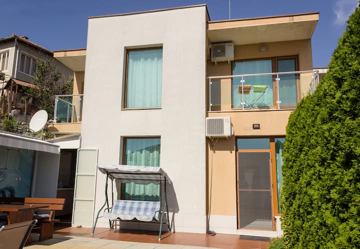 Luxury 5-bedroom House With Sea View,jacuzzi,bbq - Baltschik