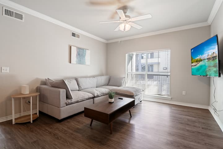 Cozy 3br Gem W/ Gym & Patio | Near Richmond-sltx! - Richmond, TX