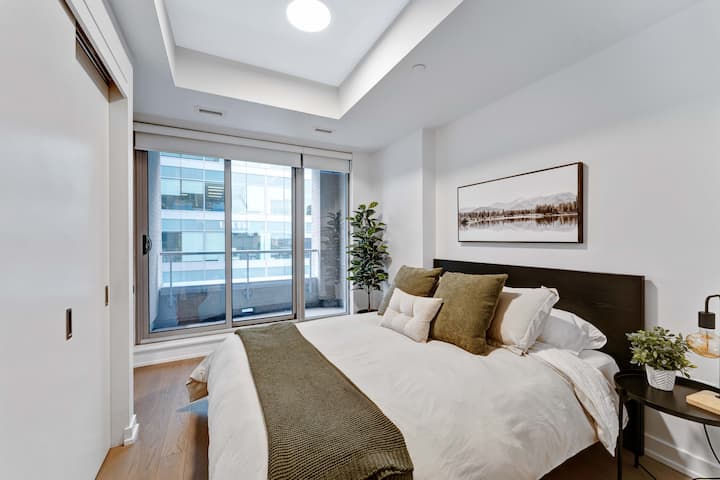 Walk To Parliament From This High-end Condo W/gym - Ottawa