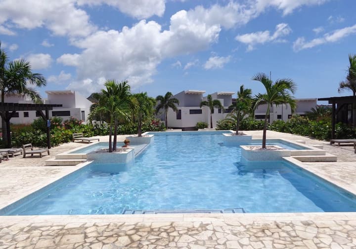 Ruime Villa Op Blue Bay Resort Met Jacuzzi En View - Curaçao