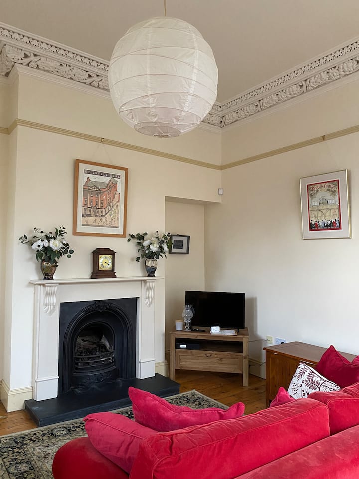 100 Botanic Ave – Charming Victorian Apartment - Belfast